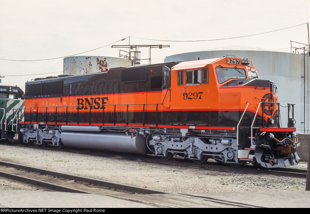 BNSF 9297, EMD SD60M, New Heritage paint cxperiment at Clyde Yard